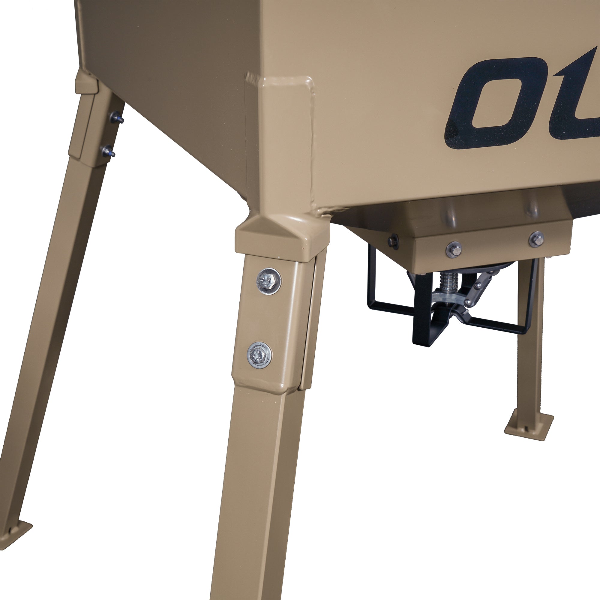 Outcast 350 lb. Corn Feeder – Fair Game Group